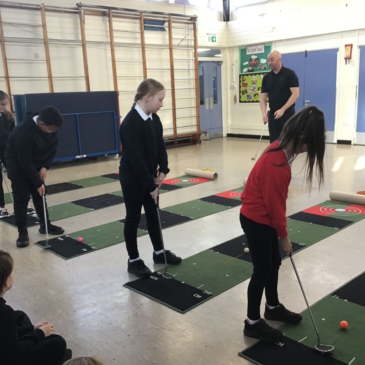 South Avenue Primary School - Golf Taster Sessions